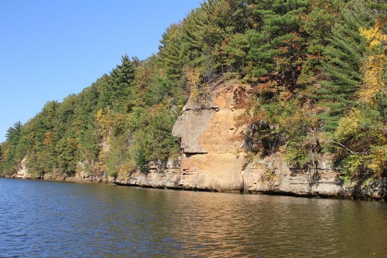 Tour Wisconsin Dells in Style: 5 Fun Ways to Explore